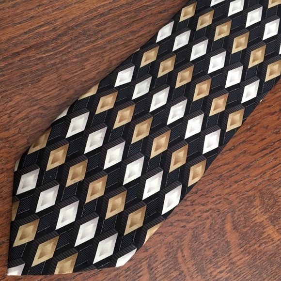 Covington | Accessories | Covington Diamond Shapes Necktie | Poshmark